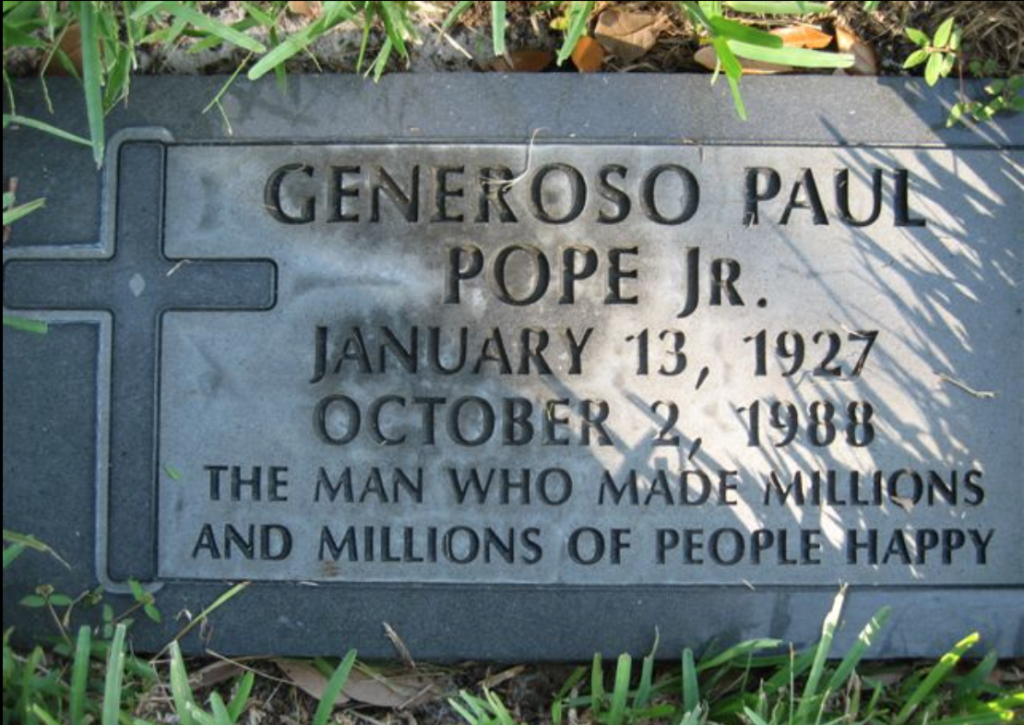 Holiday Magic: Remembering the National Enquirer Christmas Tree ...